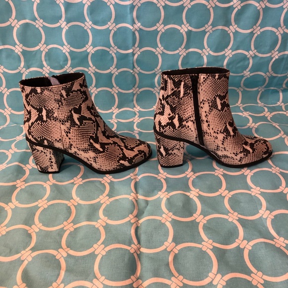 Seychelles | Shoes | Snakeskin Ankle Boots | Poshmark